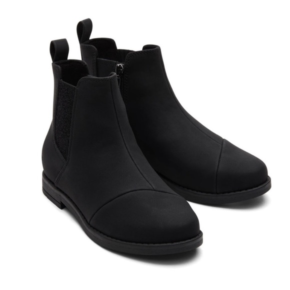 Toms | Shoes | Nwt Toms 45 Big Girls Black Chelsea Boots | Poshmark